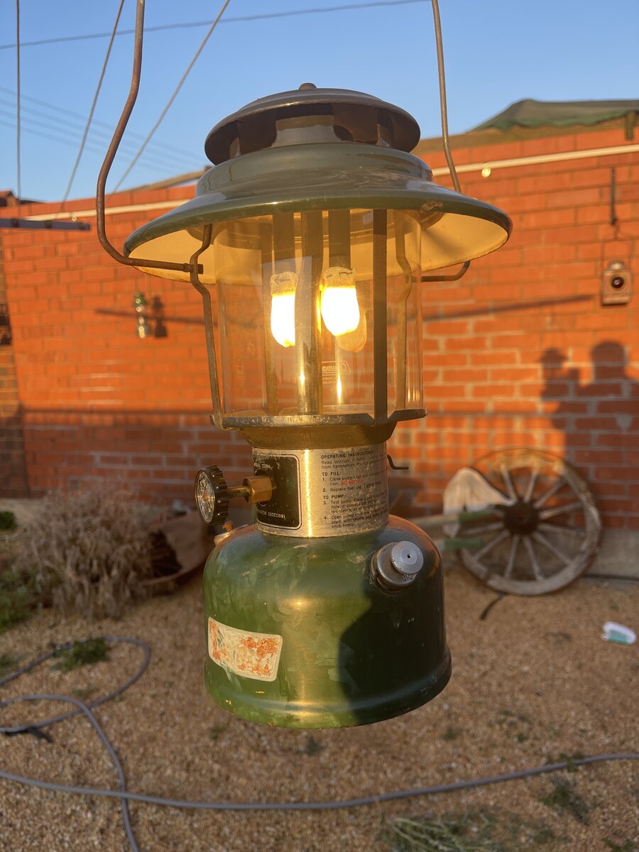 Coleman 228H | Classic Pressure Lamps & Heaters