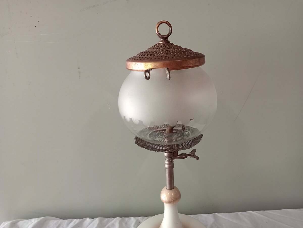 WIZARD TABLE LAMP No3. Some may remember this one. | Classic Pressure ...