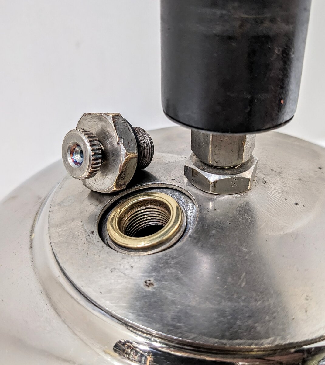 Yale ML-220 1917-18 | Classic Pressure Lamps & Heaters